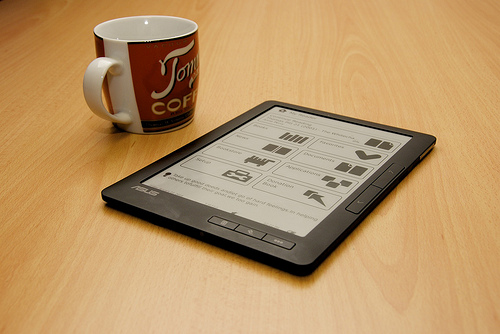 Le lecteur de livres électroniques Asus DR-950 en images ...